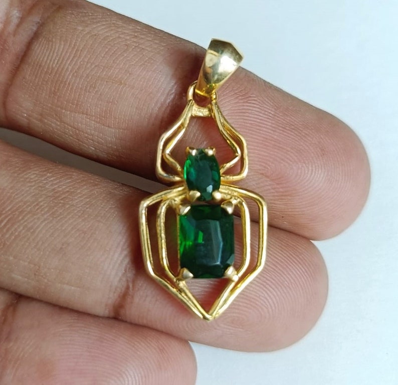 Spider Emerald Pendant Necklace, 14k Gold Unique Insect Charm,octagon ...