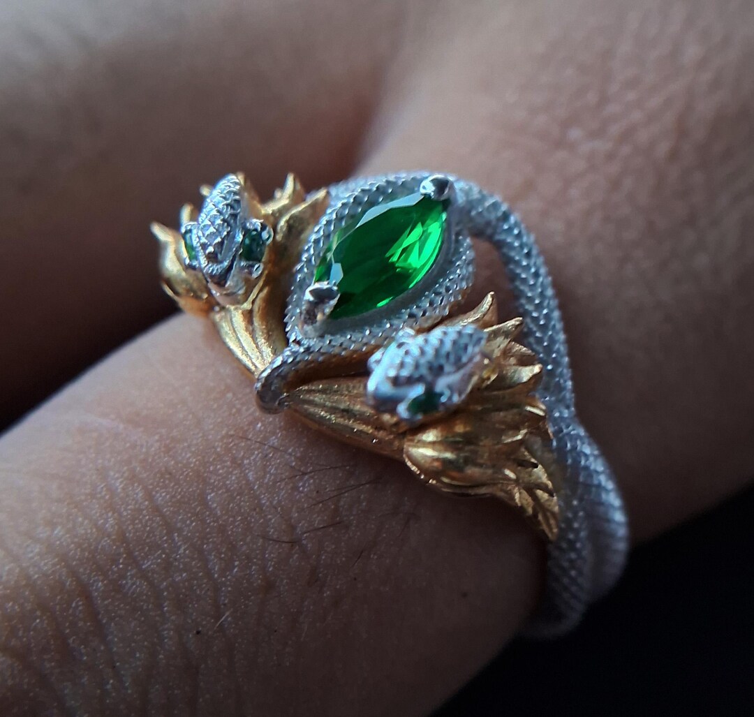 Two Snakes Men Ring,snake Jewelry,marquise Emerald Snakes Engagement ...