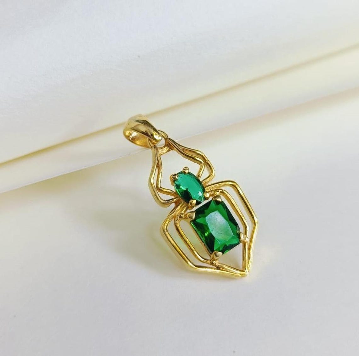 Spider Emerald Pendant Necklace, 14k Gold Unique Insect Charm,octagon ...