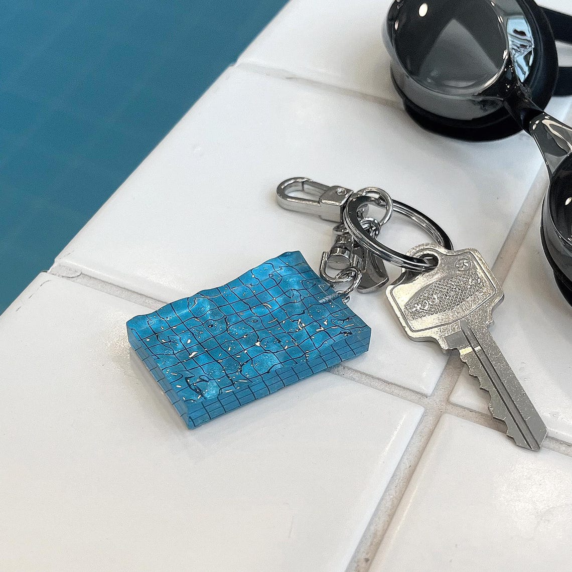 ALLTAGLICH Handmade Swimming Pool KEYRING (ver.2) - Prussianblue - Etsy
