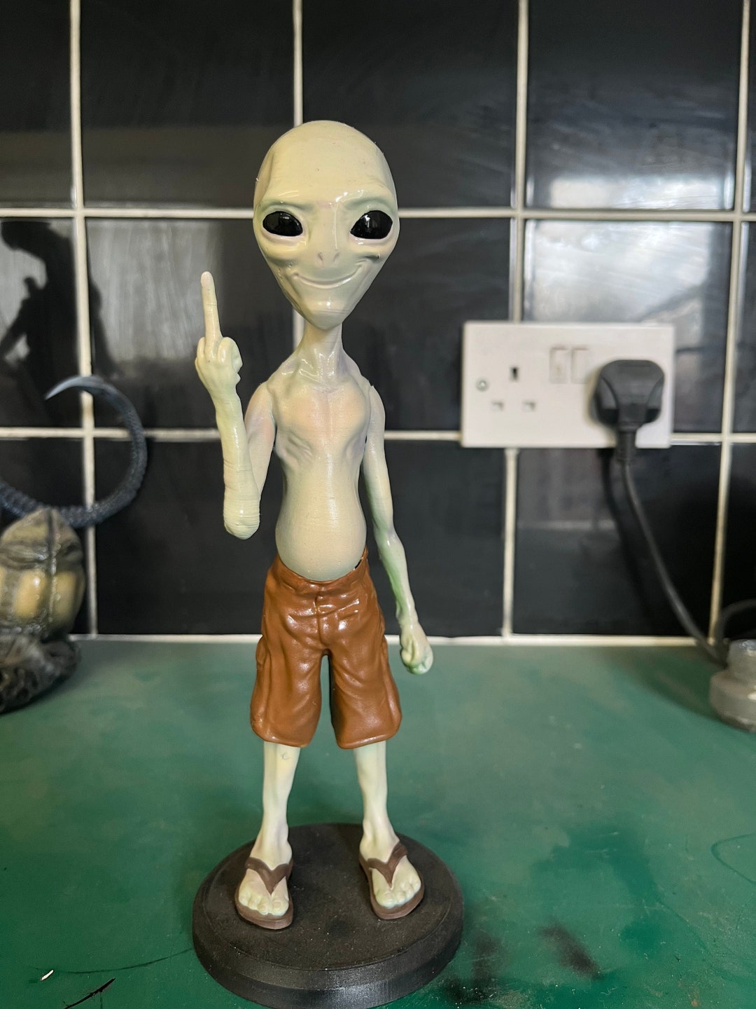 Paul the Alien Statue - Etsy