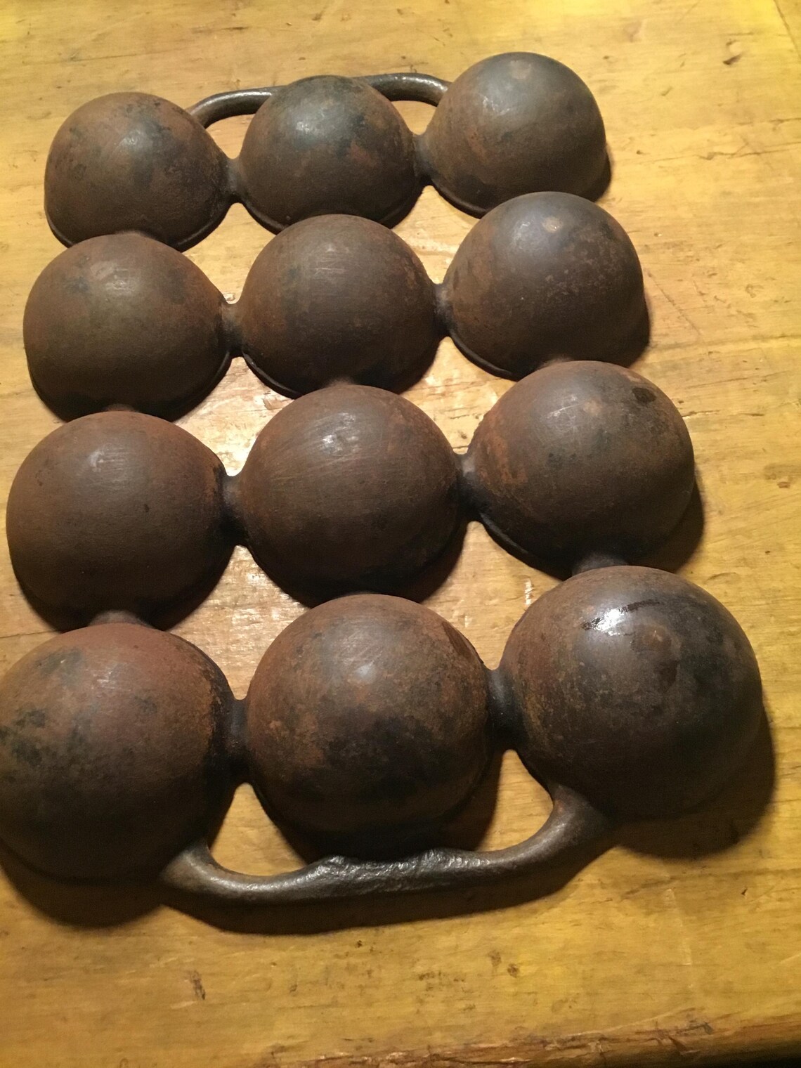 Old Vintage 12 Cup Cast Iron Ball Shaped Brownie Pan 497. - Etsy