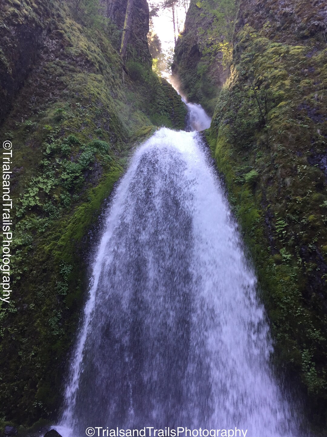 Waterfalls of PNW. Sunlight on Waterfall. Columbia River Gorge ...