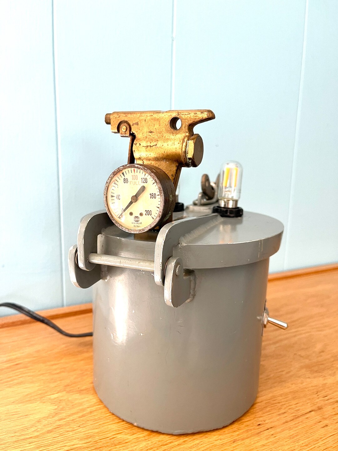 Dive Canister Lamp - Vintage Pressure Tank Steampunk Light - 110/120V ...