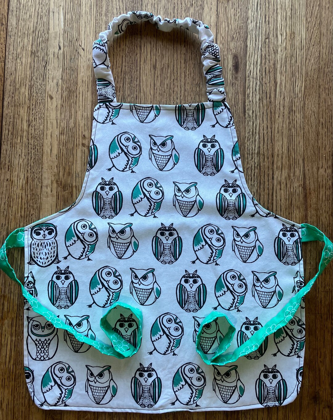 Hoot It up in the Kitchen! Handmade, Reversible and With Elastic Neck ...