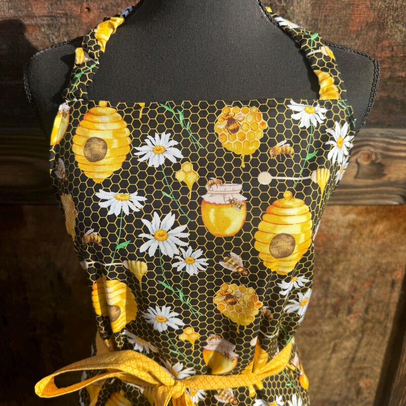 Honey Bee Apron - Etsy
