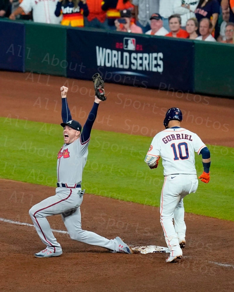 Freddie Freeman Celebrates Last Out in 2021 World Series - Etsy