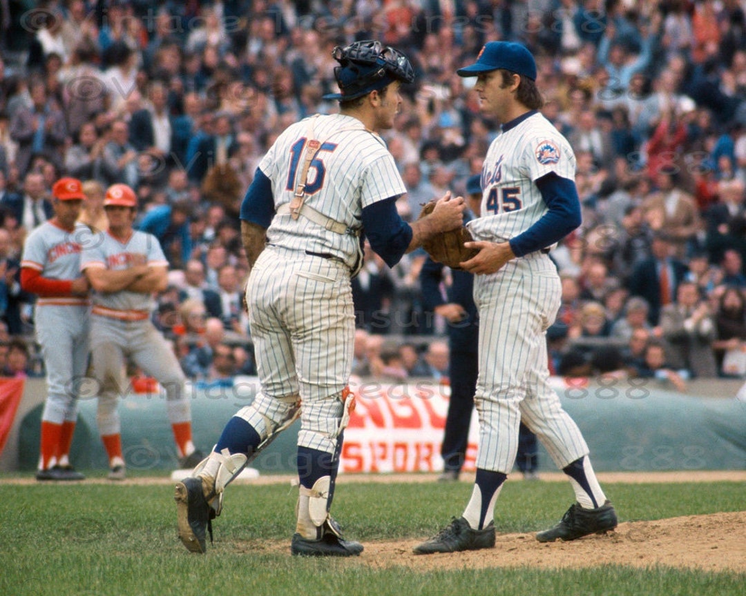 Jerry Grote Talks Things Over With Tug-mcgraw, as Pete Rose Looks on ...