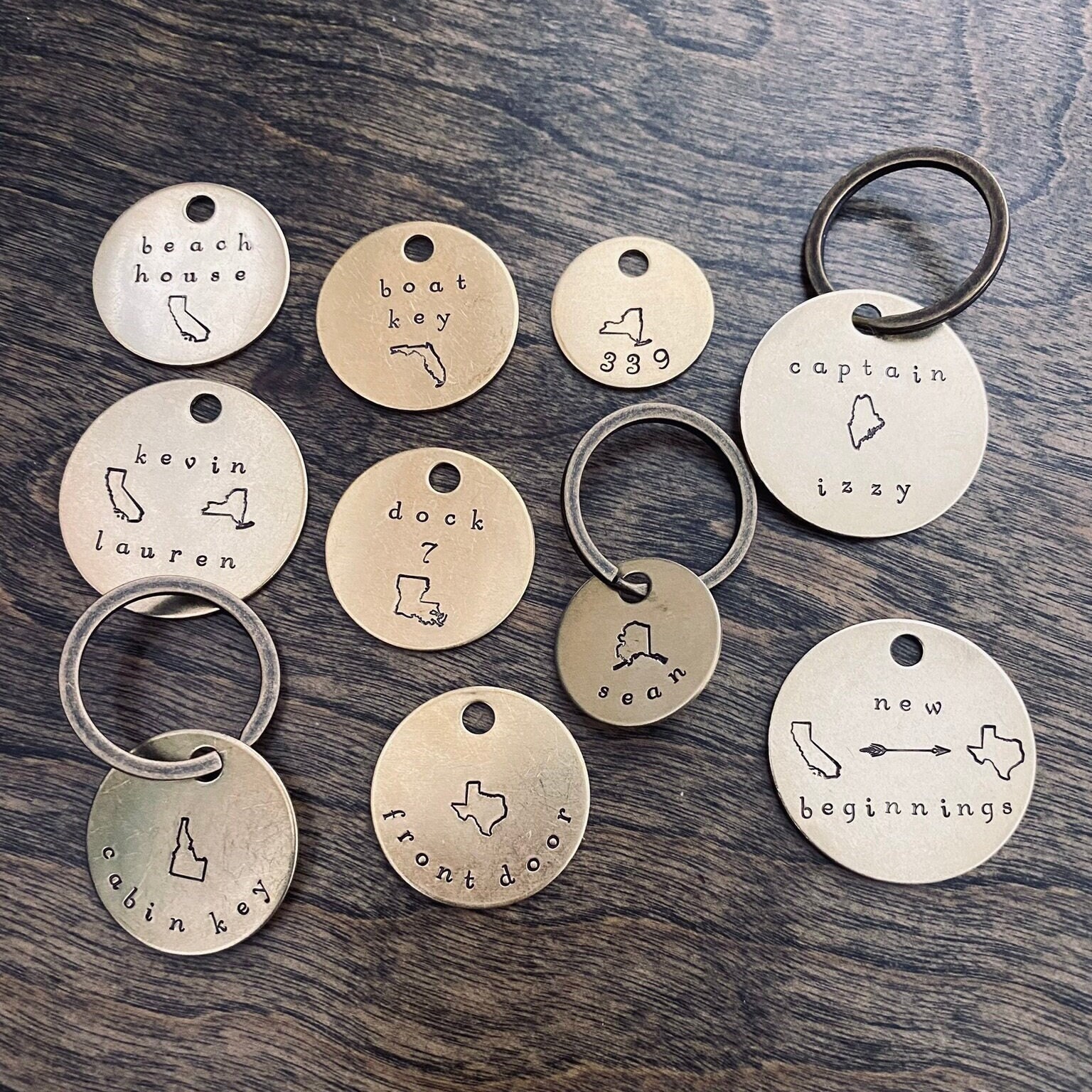 Customizable State Outline Keychain Personalized Message - Etsy