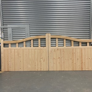 Bespoke Garden Gates. - Etsy