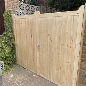 Bespoke Garden Gates. - Etsy