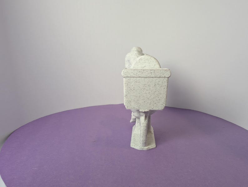 Funny Thinker Statue: Quirky Bathroom Decor, Gag Gift - Etsy