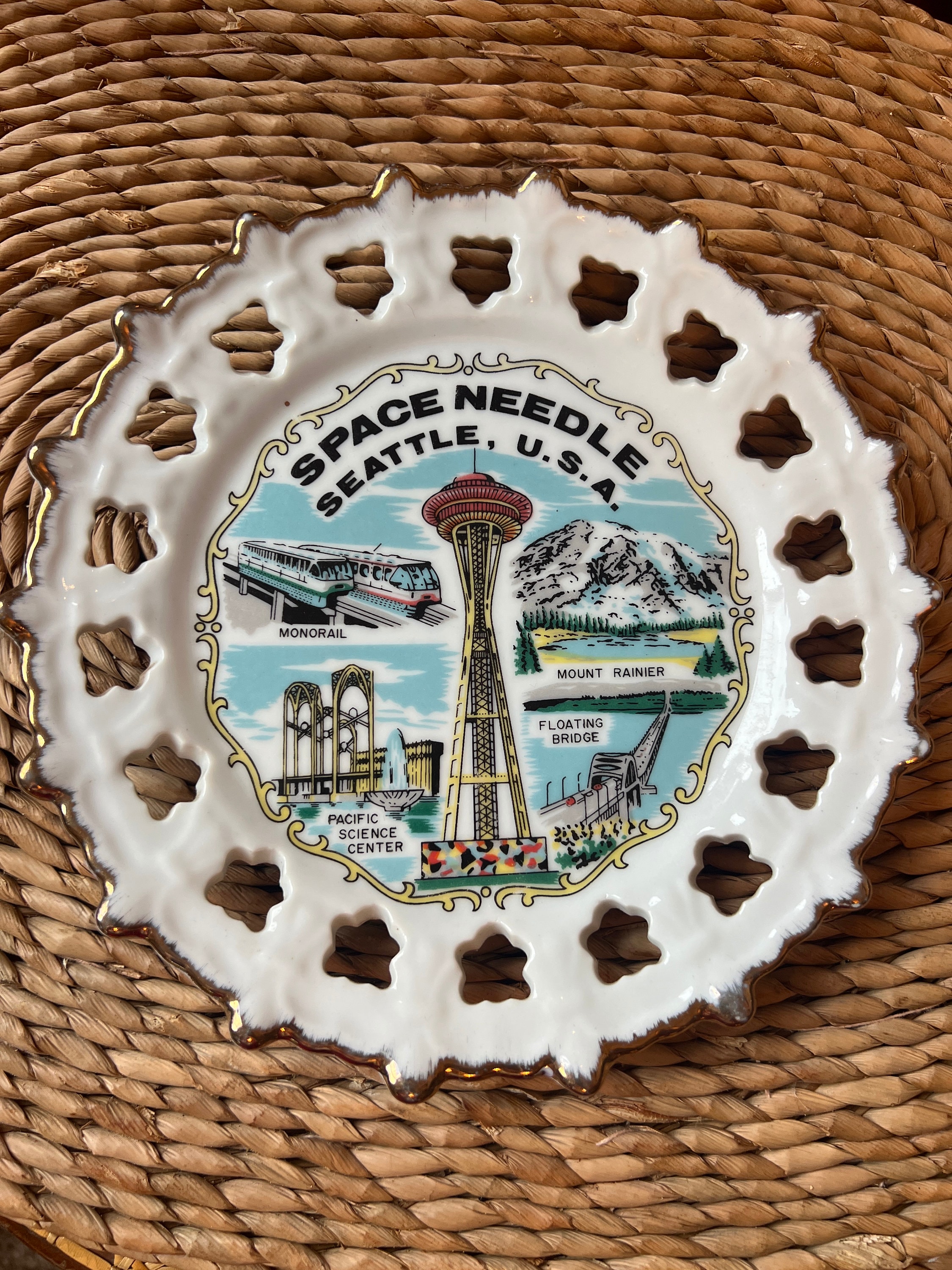 Vintage Souvenir Travel Plates - Etsy