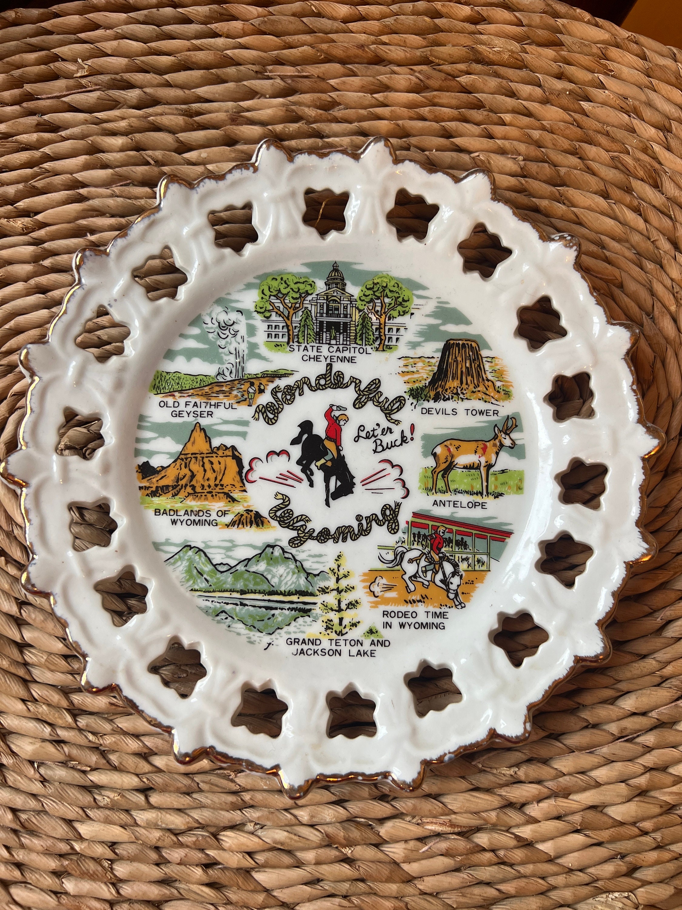Vintage Souvenir Travel Plates - Etsy