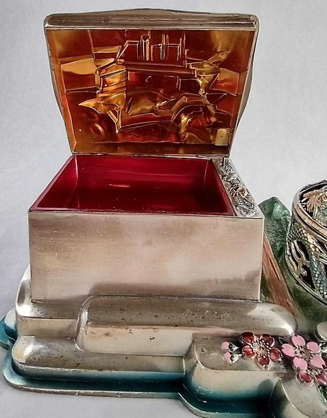 1950s Nikko Tabletop Cigarette Case and Lighter Set - Etsy