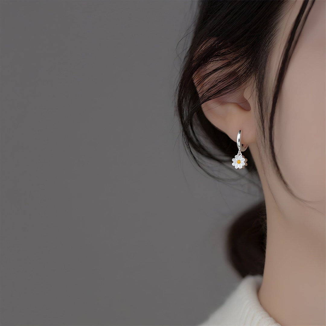 Daisy Hoop Earrings Tiny Daisy Flower Charmed Hoop Earrings - Etsy