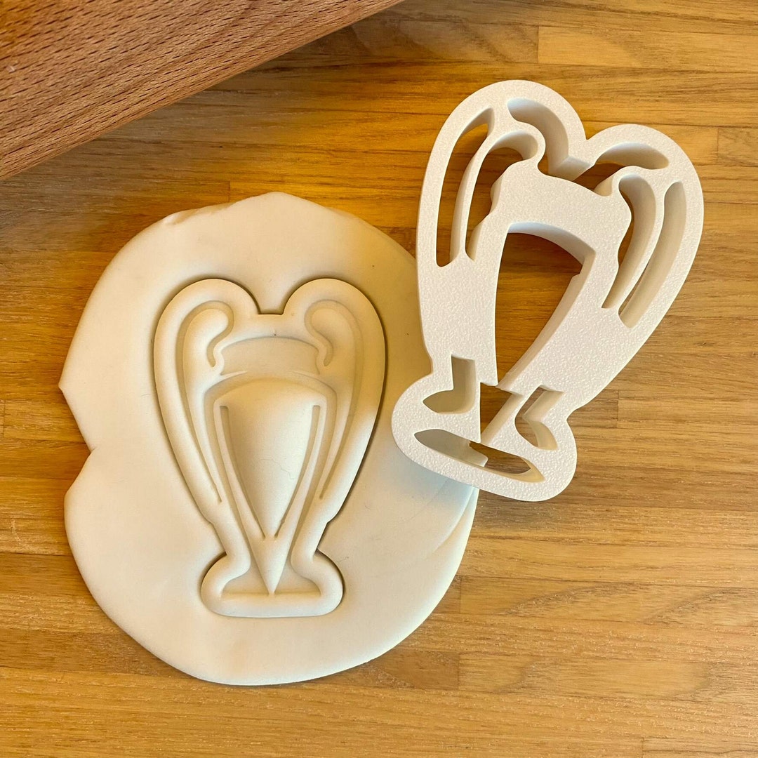 Cool Trophy Cookie Cutter, High-quality Football Cookie Cutter ...
