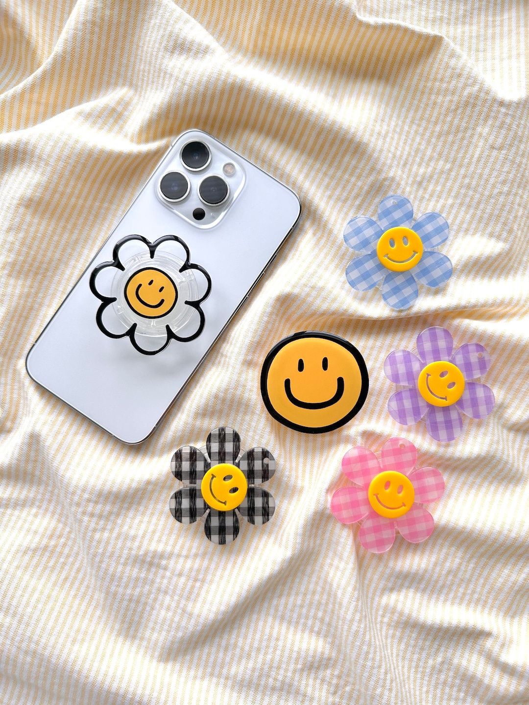 Cute Smiling Phone Holder, Flower Phone Stand, Simple Clean Heart Phone ...