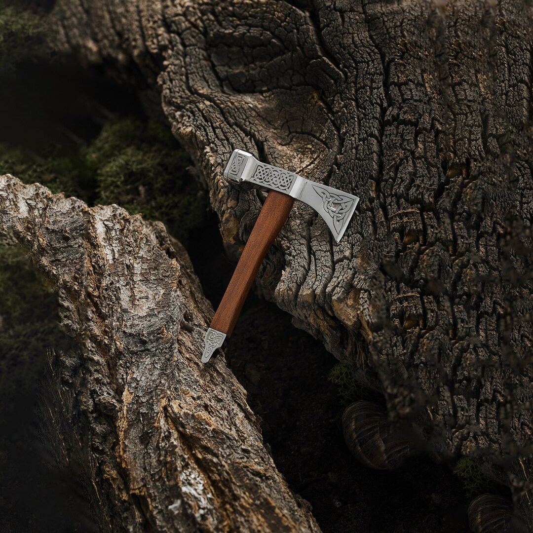 Axe Pipe Rhodium & Vietnamese Red Anchor Pipes in a Luxury Gift Box ...