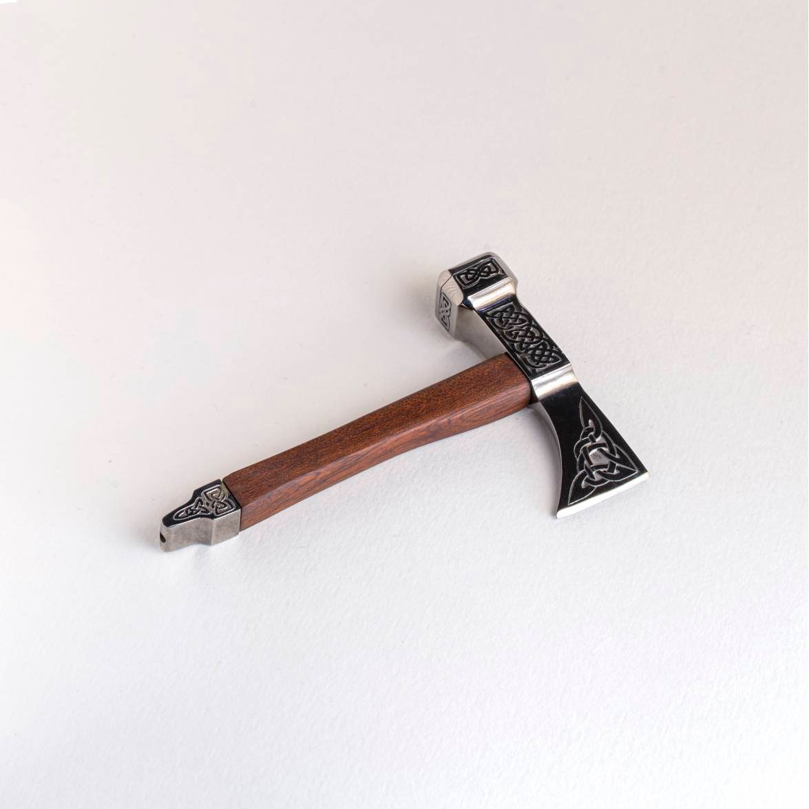 Axe Pipe Rhodium & Vietnamese Red Anchor Pipes in a Luxury Gift Box ...