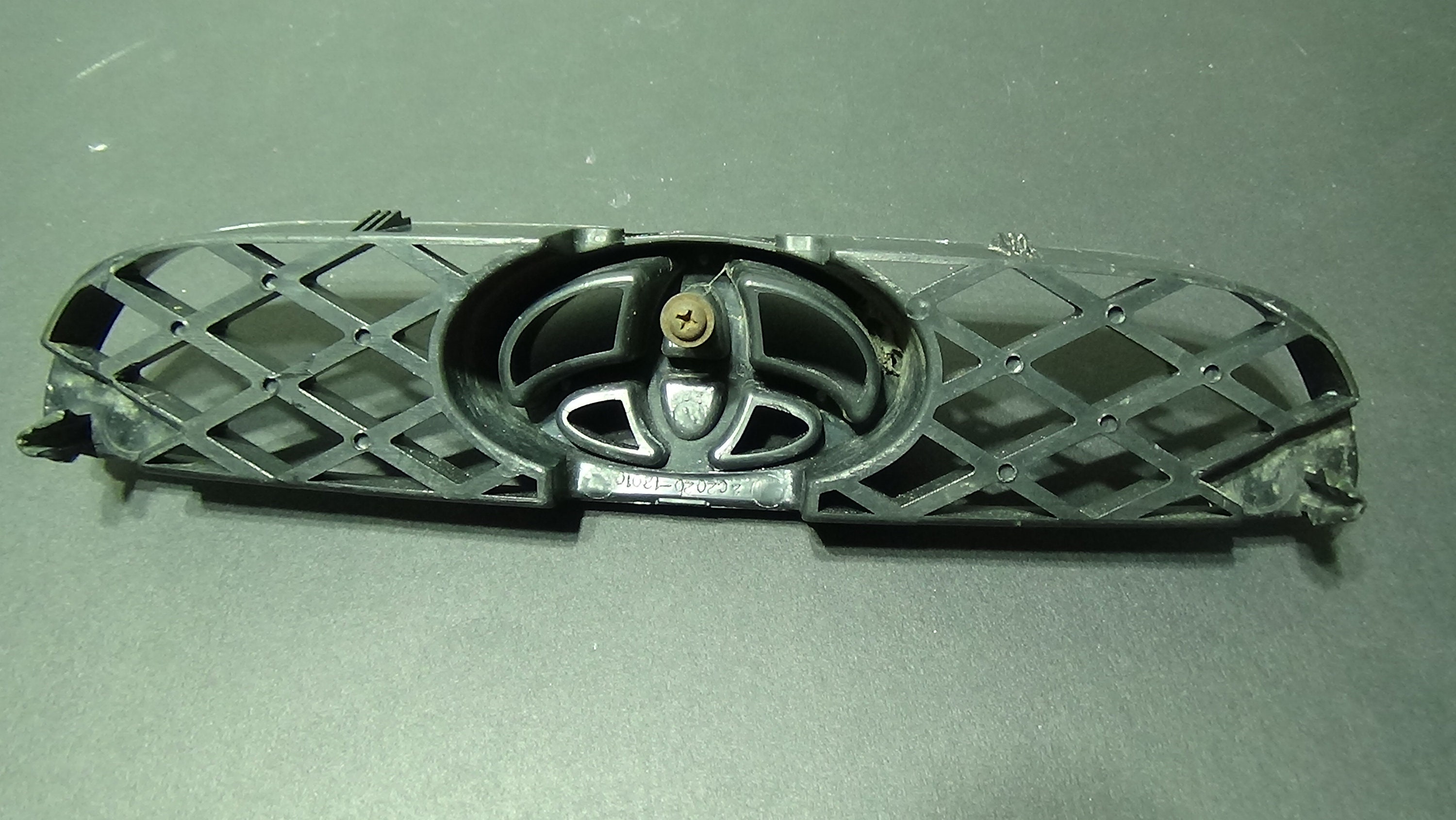 2000-2002 Toyota Celica Front Bumper Grille Emblem - Etsy