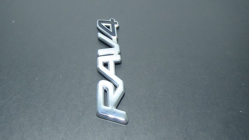 2001-2005 Toyota RAV4 Rear Trunk Chrome Emblem Logo Script - Etsy