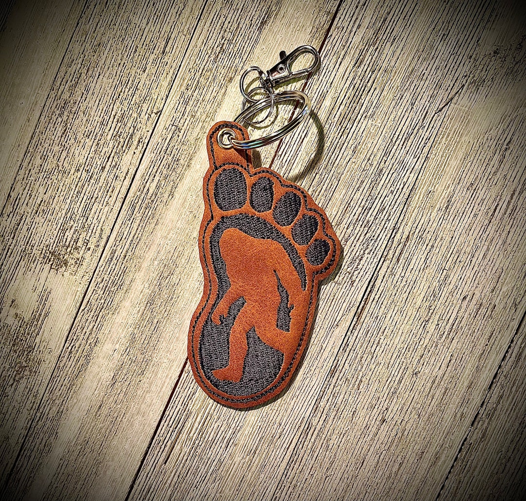 Big Foot Key Chain/big Foot Key Fob/sasquatch - Etsy