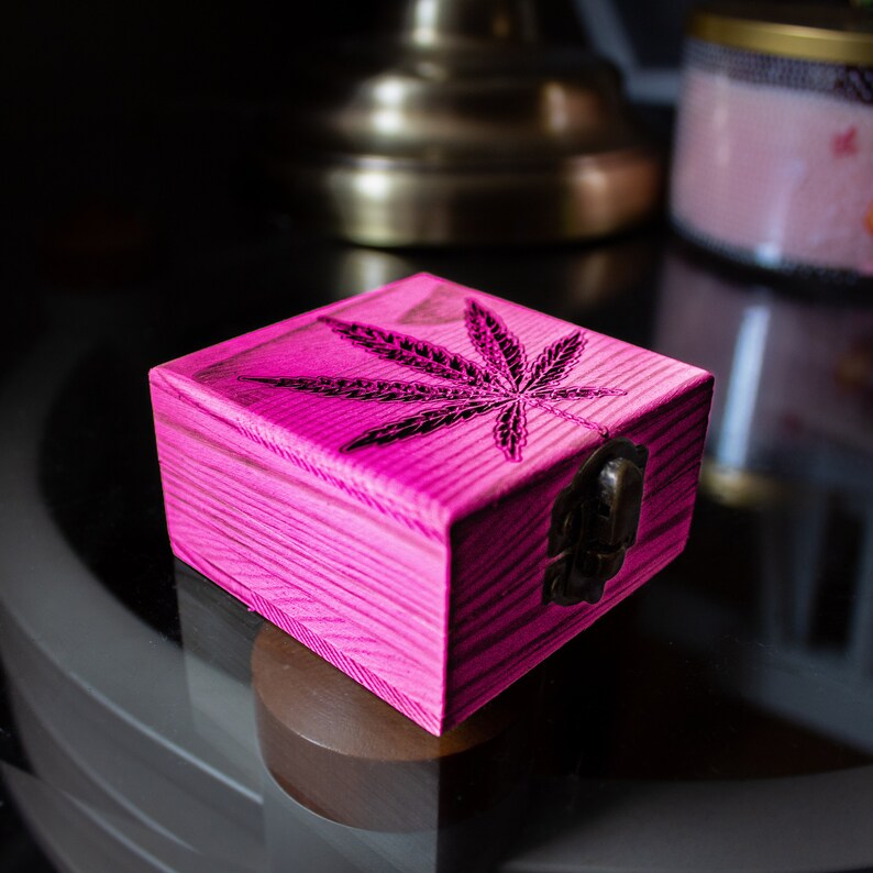 Stash Box Engraved Wood Gift Box Weed Leaf Stash Box - Etsy