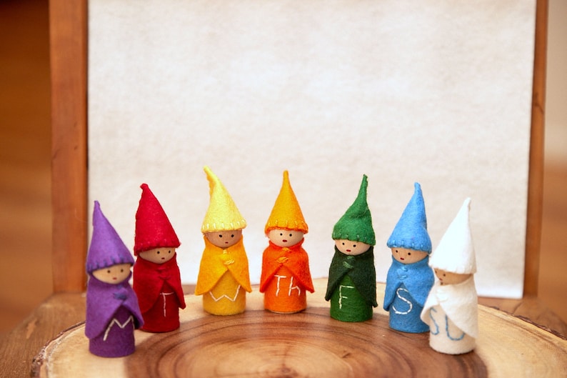 WALDORF CALENDAR GNOMES of the Week Peg Dolls - Etsy