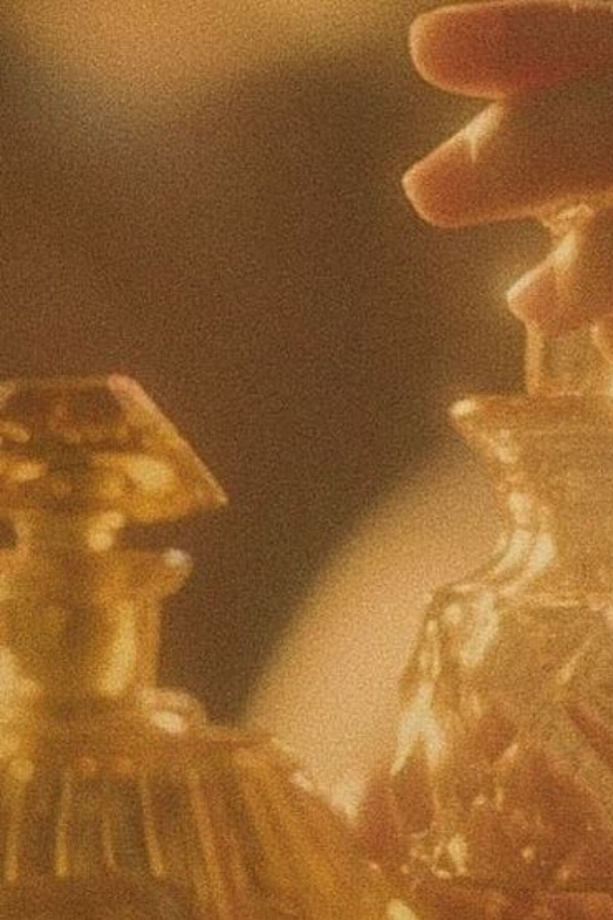 100pcs Hufflepuff Wizard Wall Collage Kit Set of Magical Yellow Houses ...