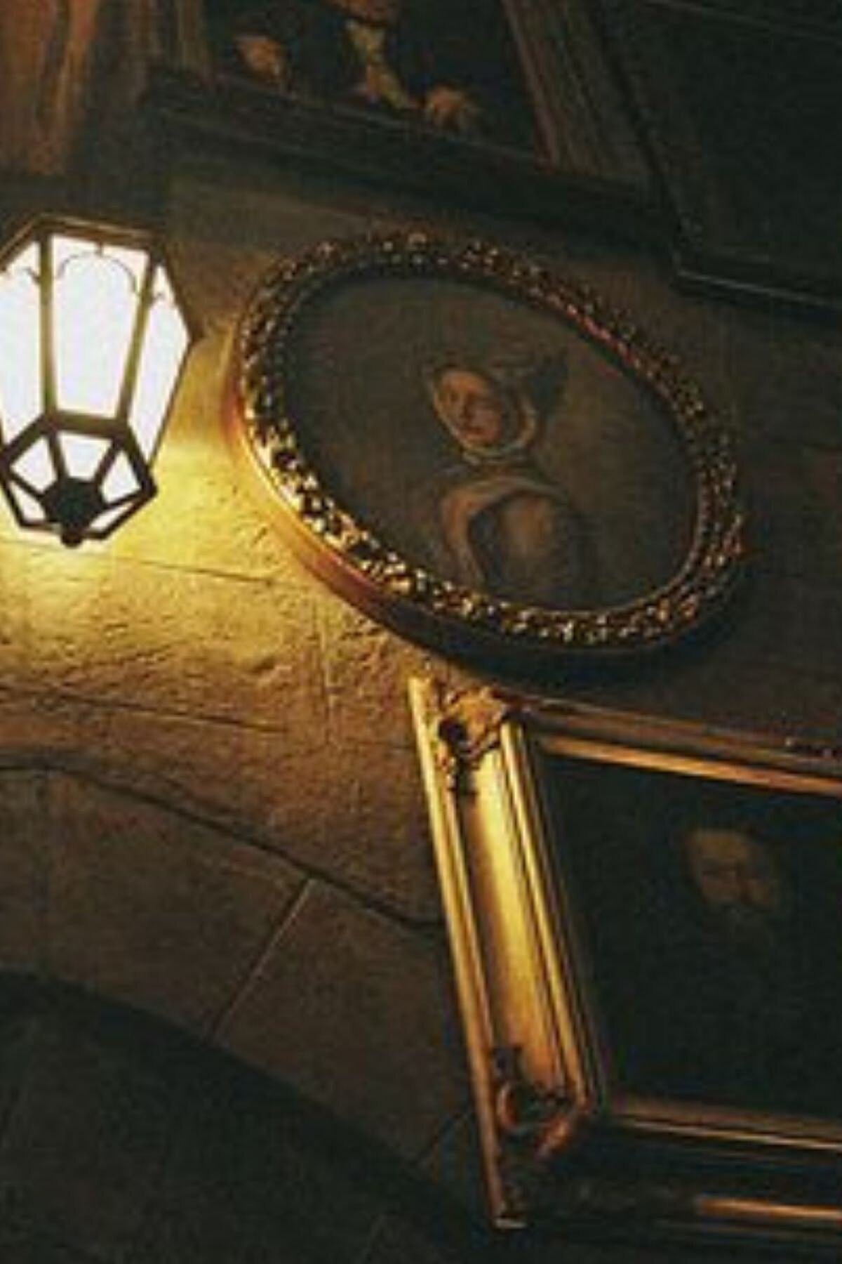 100pcs Hufflepuff Wizard Wall Collage Kit Set of Magical Yellow Houses ...