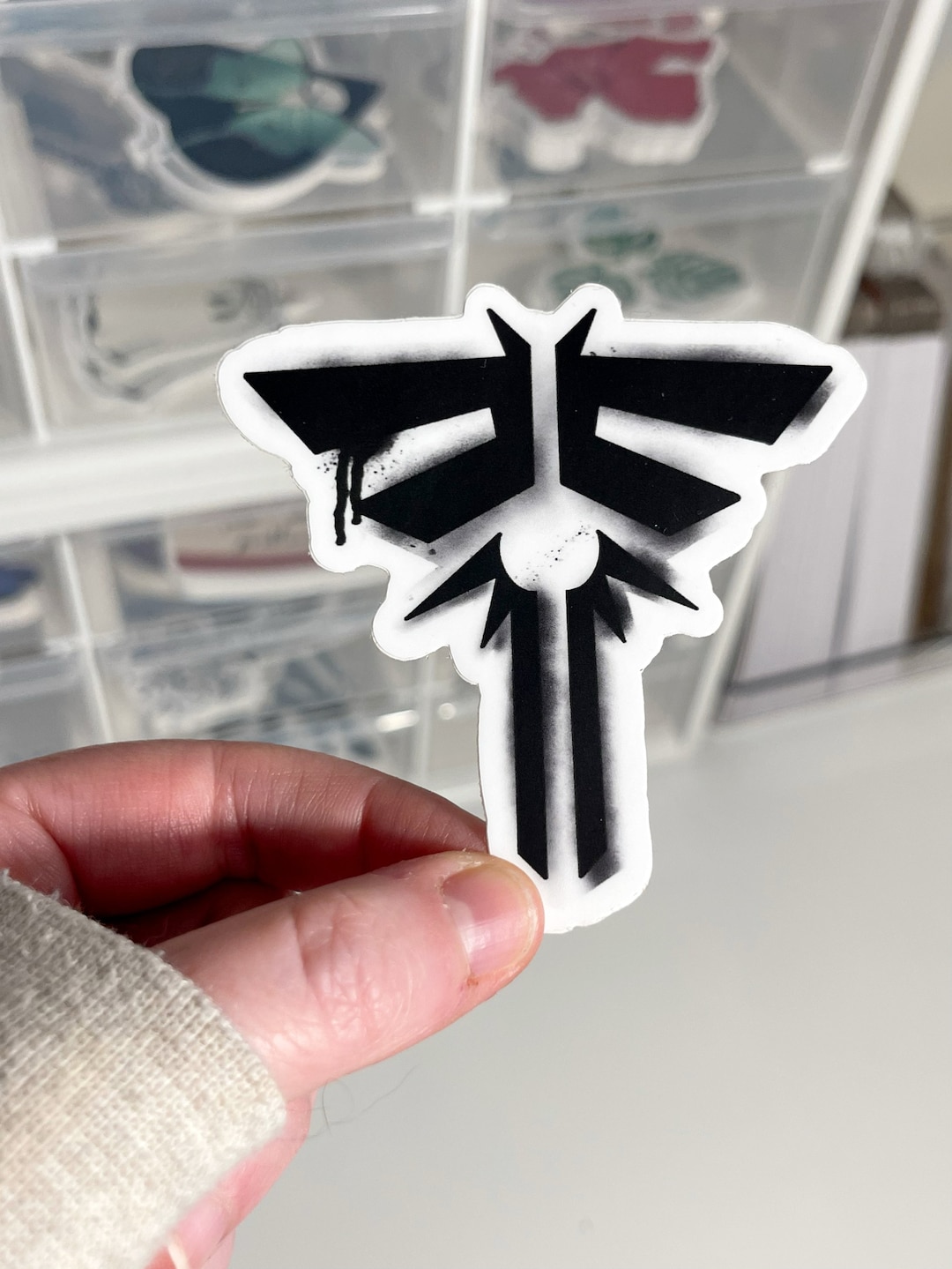 Spray Paint Firefly | Fireflies | Symbol | Last of Us |sticker | Vinyl ...