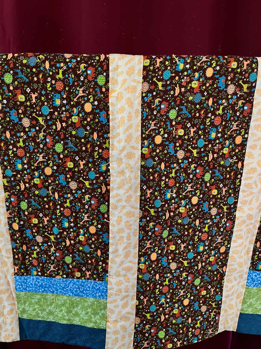 Heirloom Zoo Animals Quilt - Etsy