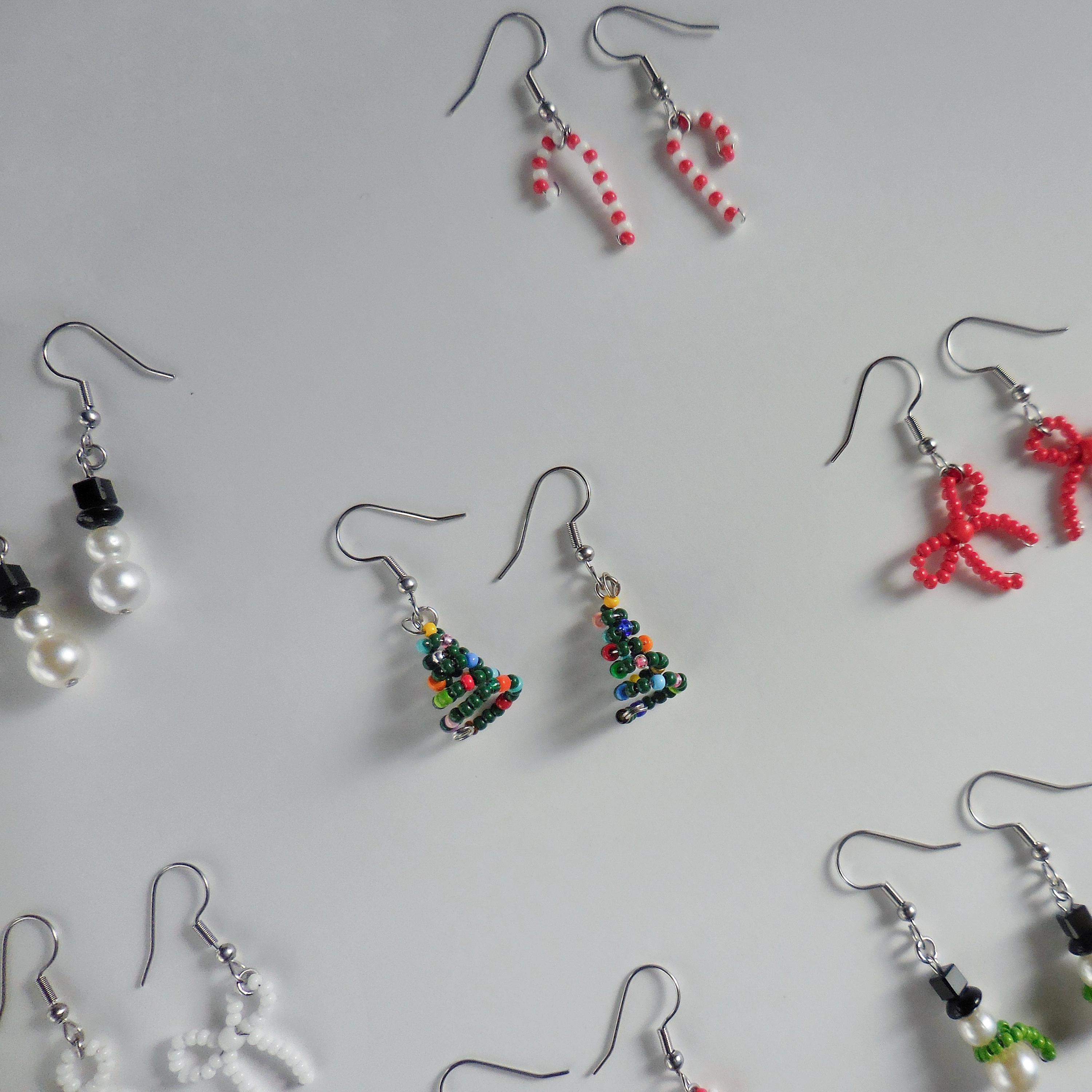 Beaded Holiday Earrings • Christmas Trees, Bows, Candy Canes, Snowmen ...