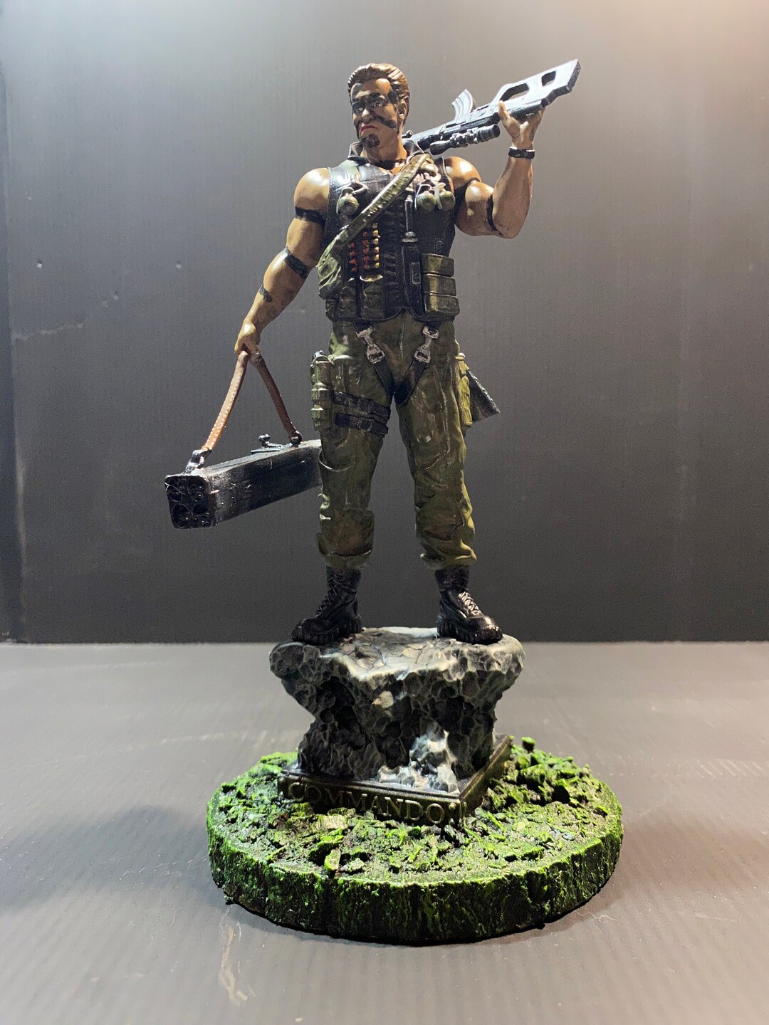 Commando Figurine Arnold Schwarzenegger John Matrix 3D Printed Resin and Hand Painted - Etsy