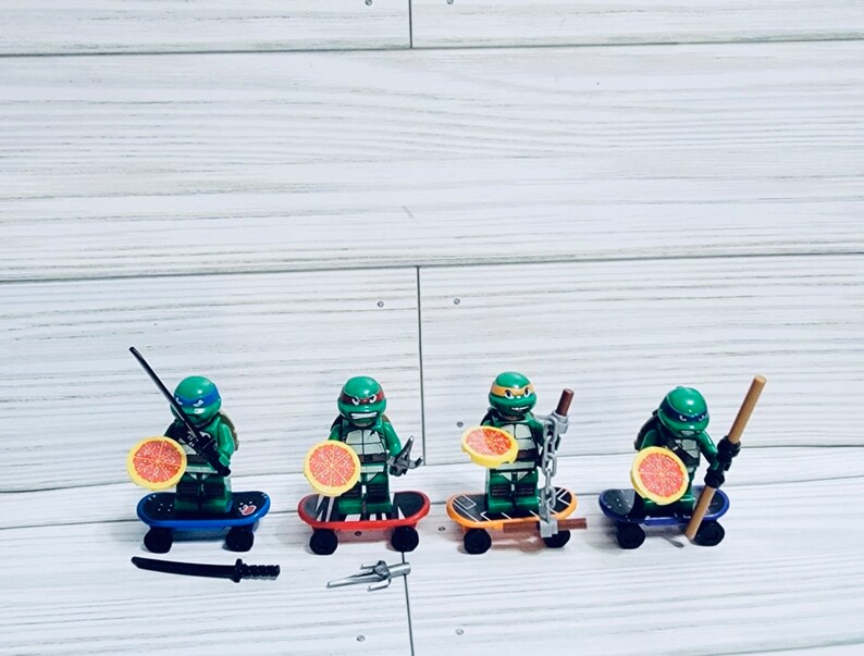 Ninja Turtles Minifigure Set With Weapons and Skateboards, Collectible ...