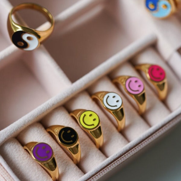 Smiley Ring - Etsy Canada