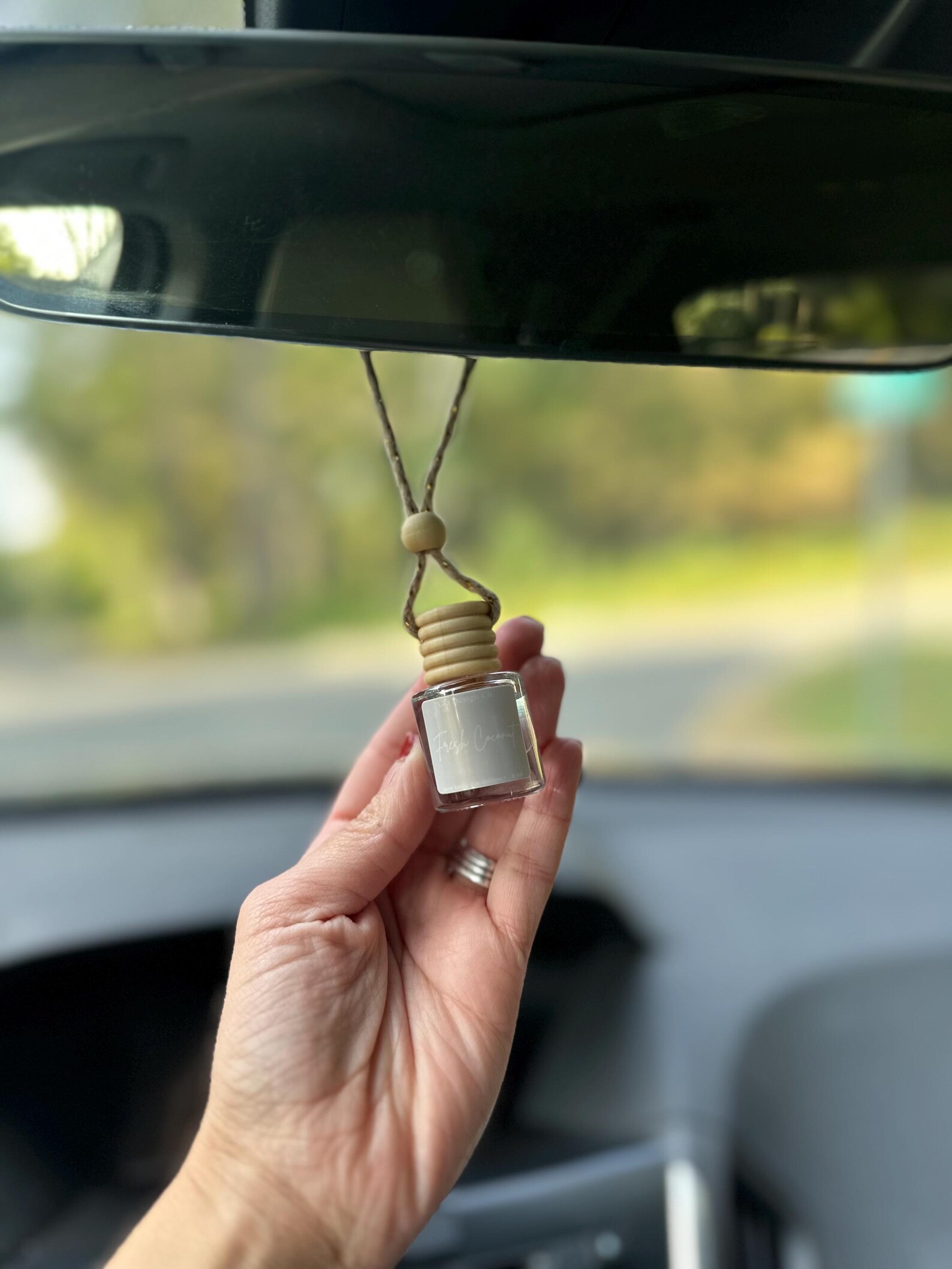 Hanging Car Diffuser Air Refresher, Rear View Car Diffuser, Rear View ...