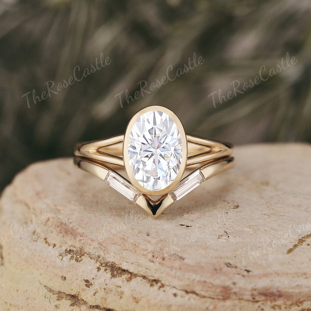 Unique Oval Cut Bezel Moissanite Engagement Ring Set Solid Gold Moissanite Wedding Ring Bezel ...