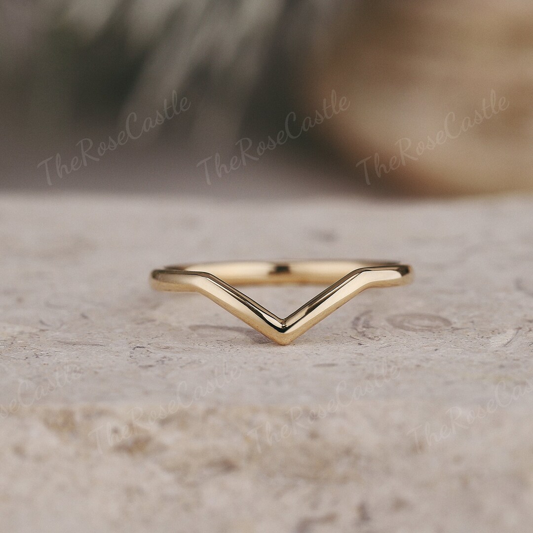Simple Curved Wedding Band Plain Ring Minimalist Ring Yellow Gold ...