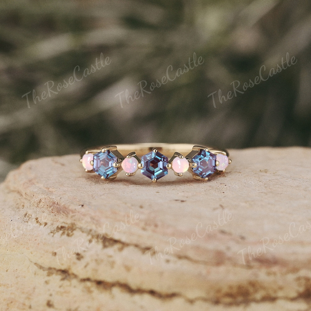 Unique Hexagon Alexandrite Wedding Band Alexandrite Gold Rings Square ...