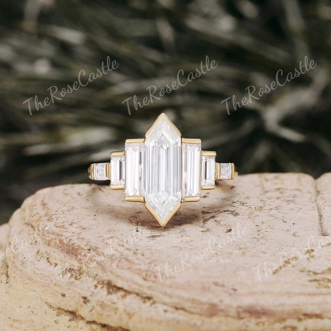 Unique Moissanite Engagement Ring Bezel Setting Moissanite Ring Art ...