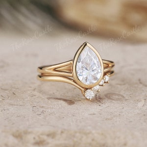 Unique Bezel Setting Pear Cut Moissanite Engagement Ring Set Solid Gold ...