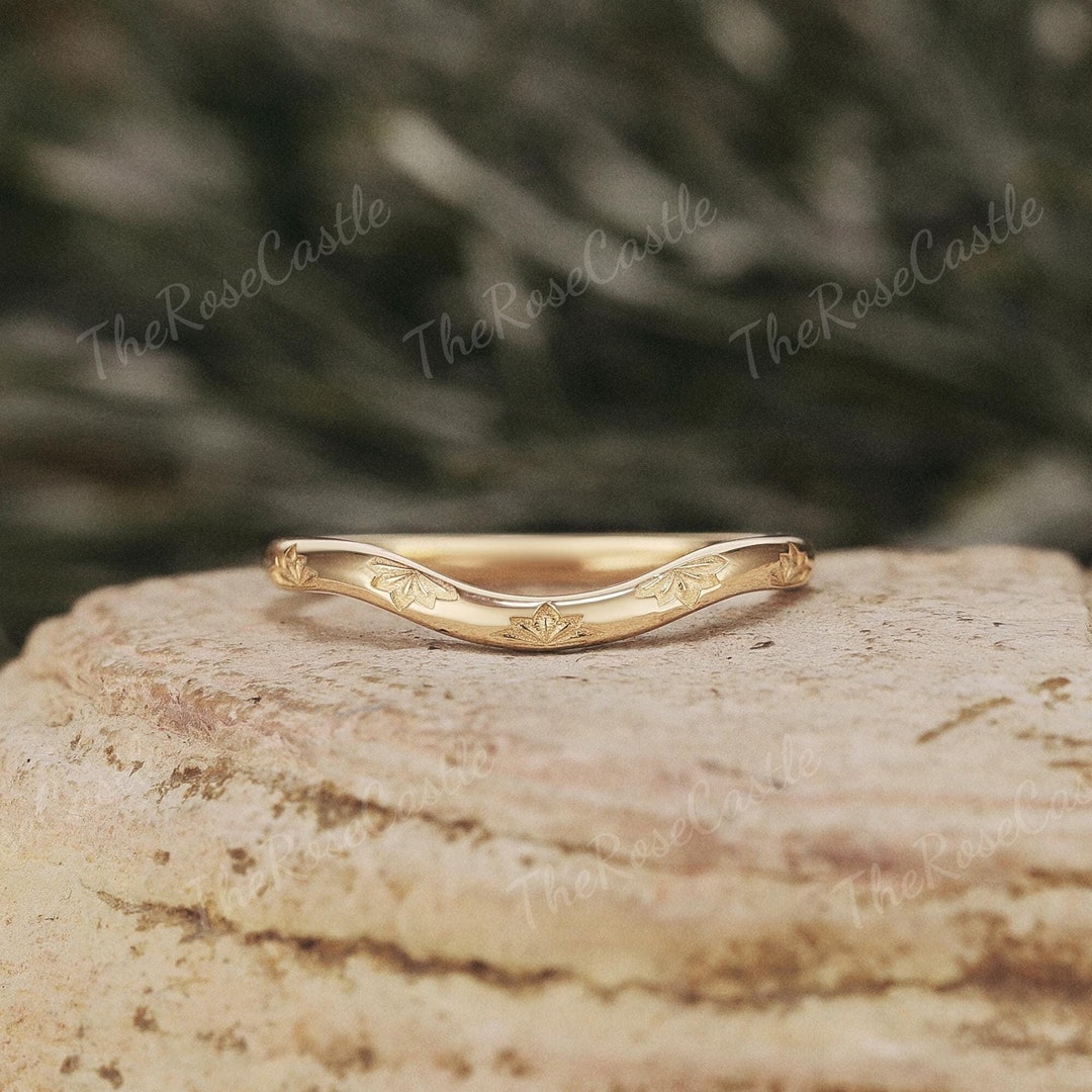 Unique Maple Leaf Engraving Wedding Band Solid Gold Nature Inspired ...