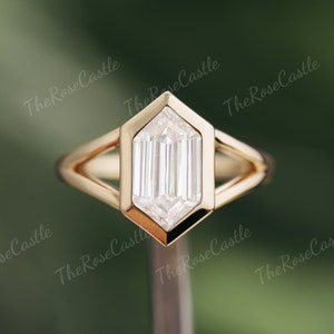 Unique Hexagon Cut Moissanite Engagement Ring Gold Rings Moissanite ...