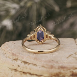 Unique Hexagon Cut Bezel Alexandrite Engagement Ring Yellow Gold ...