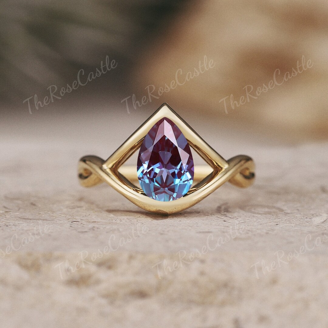 Vintage Alexandrite Engagement Ring Solid Gold Rings Unique Alexandrite ...