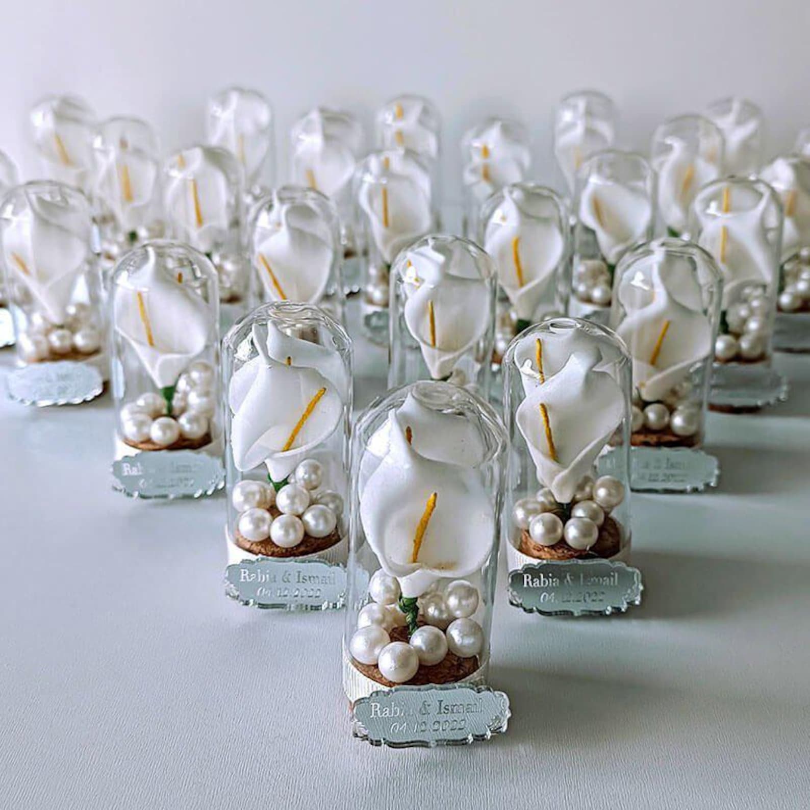 White Pearl Gala Flower Upside Down Glass Bottle, Floral Glass Bottle ...