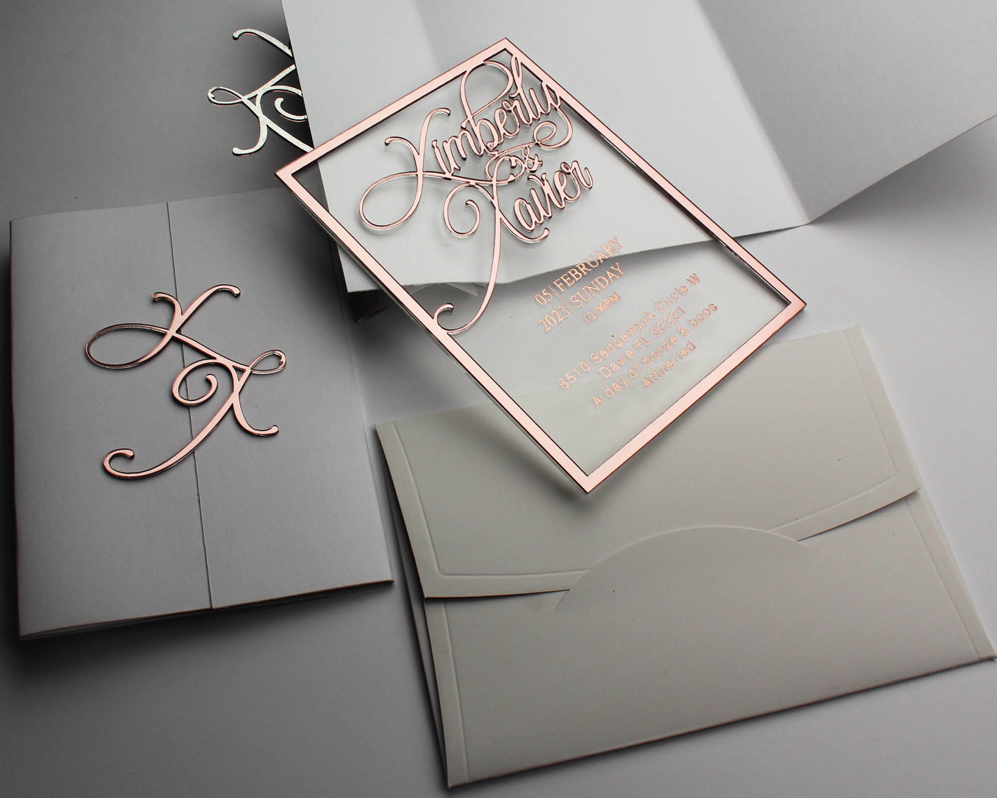 Invitación transparente, invitación en caja de lujo con, sobre blanco y ...