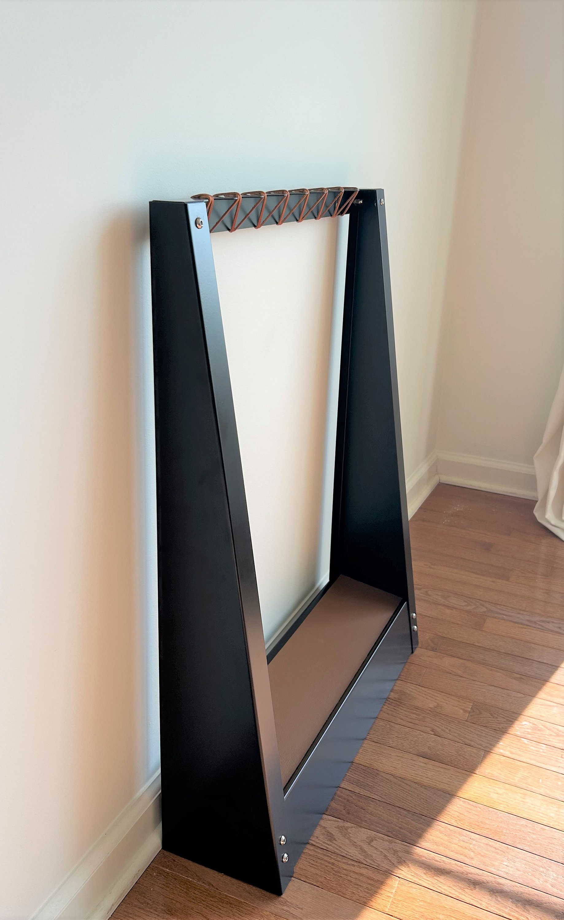 Custom Black Steel Golf Club Display Rack With Wall Mount and Leather ...